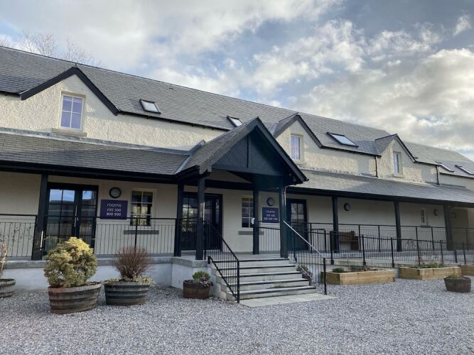Loch Ness Bunk Inn - Loch Ness