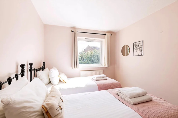 Quiet And Cosy 2-bed In Wimbledon - London, UK