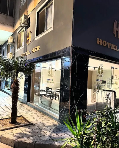 Hotel Her - Wlora