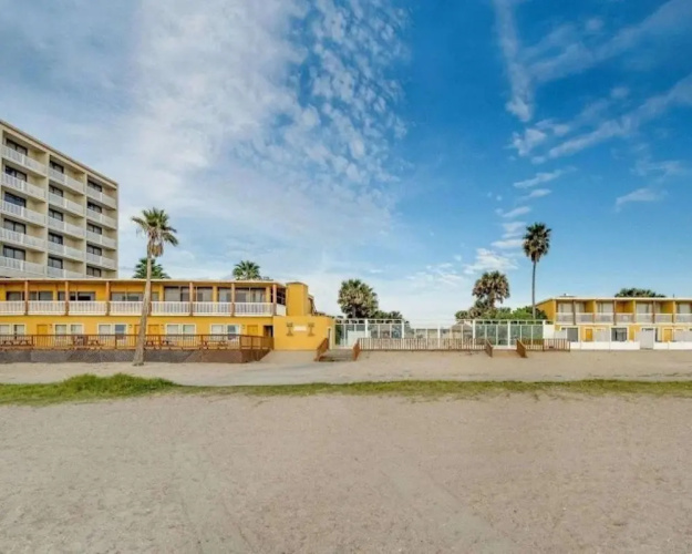 The Plaza At North Beach Corpus Christi - Corpus Christi, TX