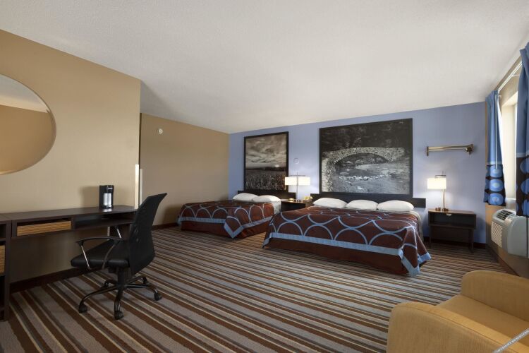 Super 8 Council Bluffs Ia Omaha Ne Area - Council Bluffs, IA