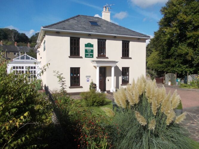 Deanfield Bed And Breakfast - Forest of Dean