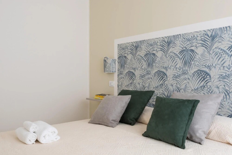 Crispi Bilo 12 Con Balcone - Locazione - Syracuse