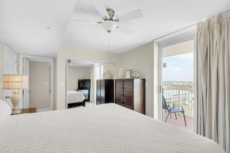 Pelican Beach Resort 801 - Destin, FL