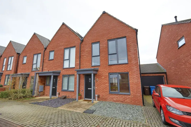 Derby 2 Bed House 3 Min Walk To Hospital - Derby