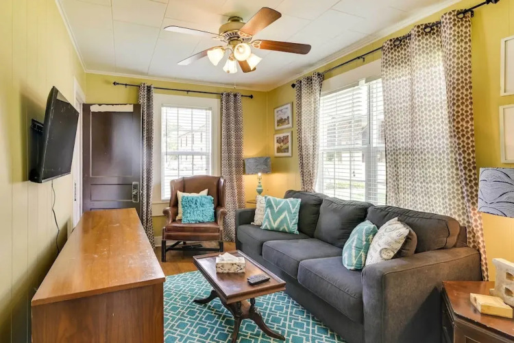 Charming Abode ~ 2 Mi To Mississippi State Campus! - Starkville, MS