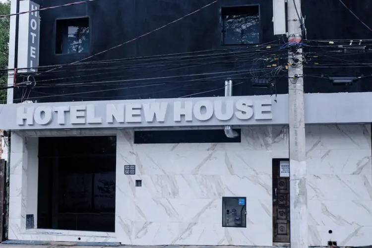 Hotel New House - Santo Amaro