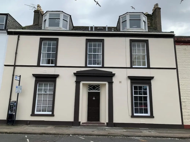 Charlotte Street - Ayr Beach