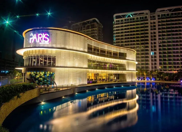 Azure Urban Resort Staycation - Parañaque