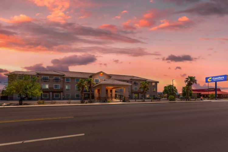 Comfort Inn & Suites Yuma I-8 - 亞利桑那