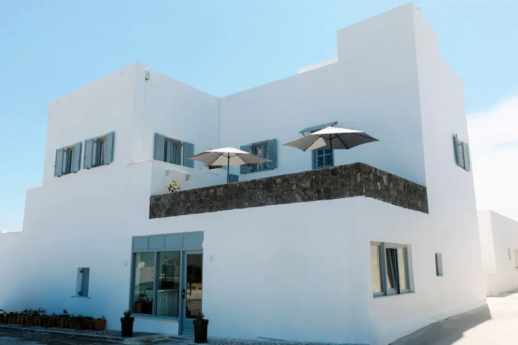 Seven Grapes - Karterados - Santorini