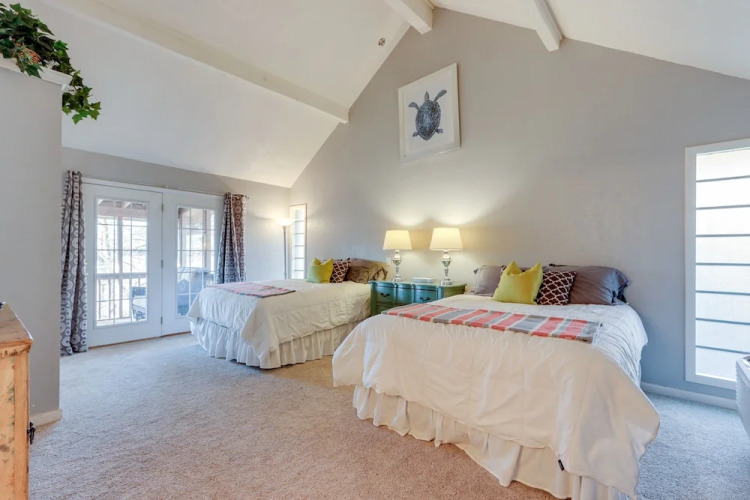 Osage Beach Home: Screened Porch, Resort Amenities - Osage Beach, MO