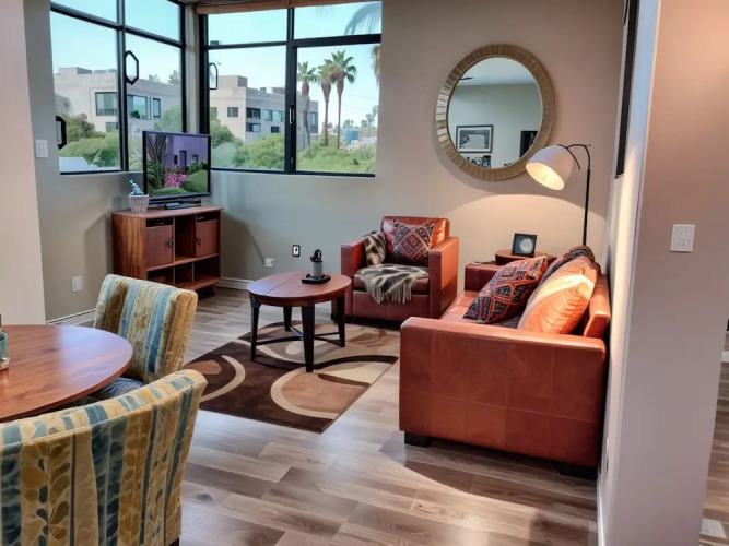 Melrose Rooftop Boutique Residences - West Hollywood, CA
