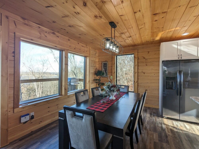 Smoky Lake Retreat 3 Bedroom Cabin By Redawning - Dandridge, TN