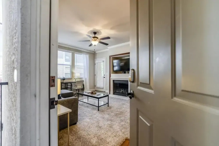 2br Getaway Pool Gym Basketball Court Theater Access - Reno, NV