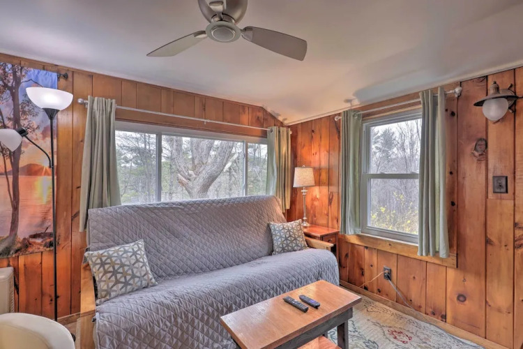 Walk To Marina: Cute Gilford Cottage W/ Grill - Gilford, NH