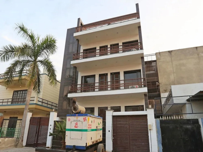 Oyo 11090 Maira Homes - Faridabad