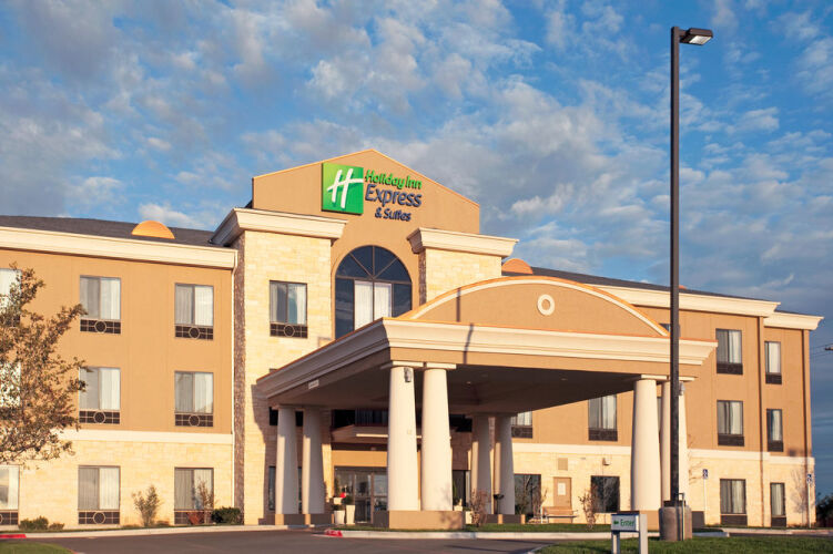 Holiday Inn Express & Suites Amarillo South - Amarillo, TX