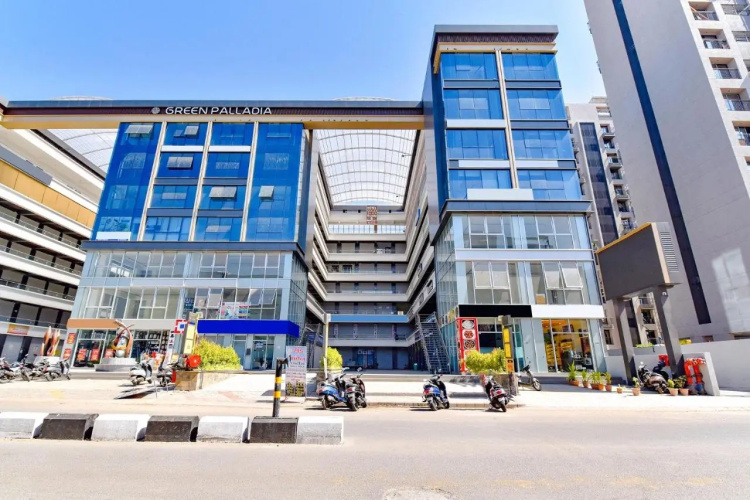 Hotel Gold Palace Inn - Surat