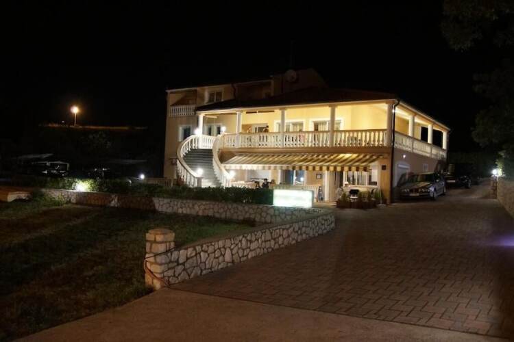 Olive House - Novalja