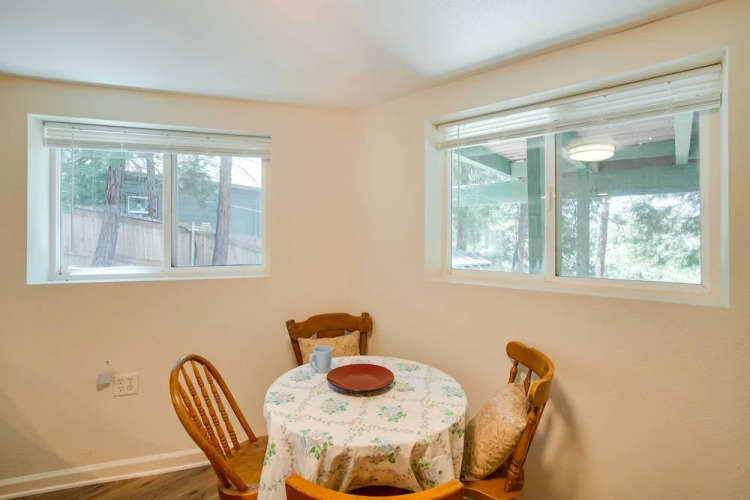 Cozy Crestline Getaway ~ 2 Mi To Lake Gregory - San Bernardino, CA