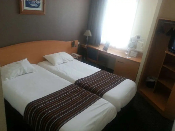 Hotel Kyriad Sete Balaruc - Balaruc-le-Vieux