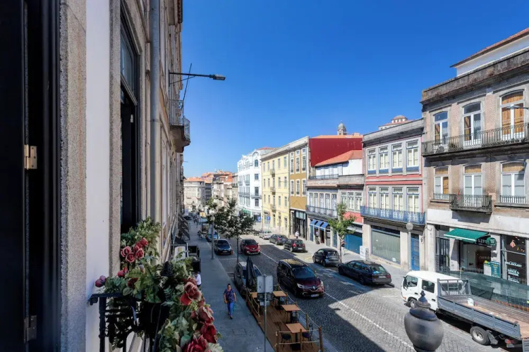 Mouzinho 244 - Porto