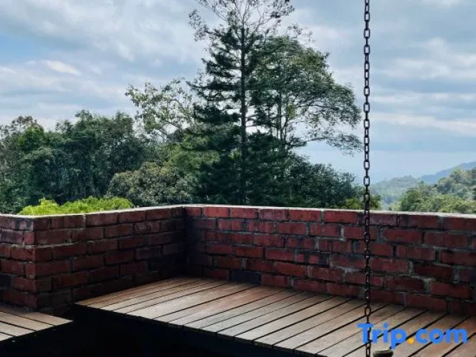 Colonie 1232 (4pax), Silverpark, Fraser's Hill. - Raub