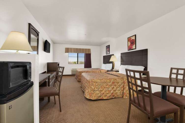 Howard Johnson By Wyndham Lubbock Tx - Lubbock, TX