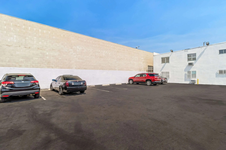 Rodeway Inn & Suites North Hollywood Burbank Airport - Universal Area - San Fernando, CA