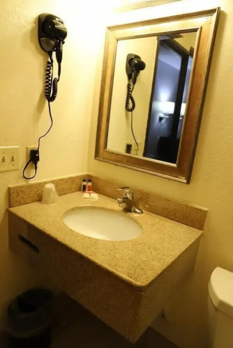 Super 8 Richmond Airport Va - Richmond, VA