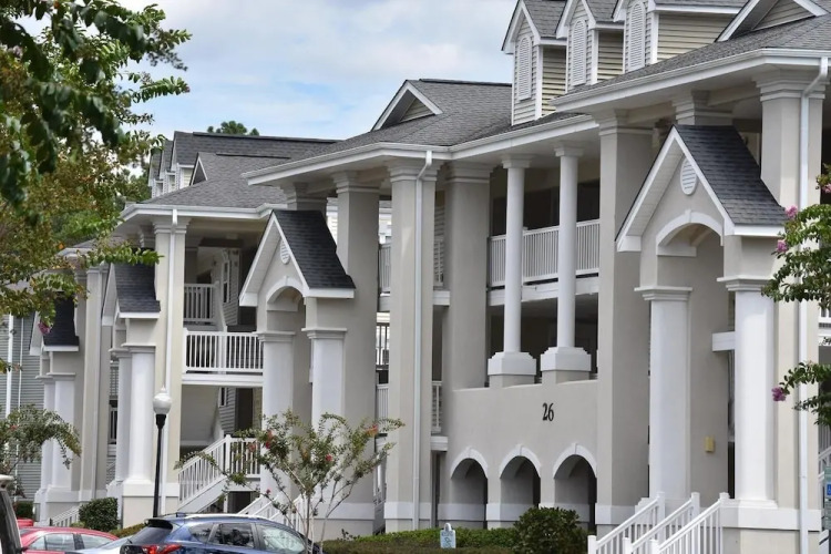 Golf Course View Condo 3005m With Outdoor Pool In Brunswick Plantation Resort And Golf By Redawning - North Carolina