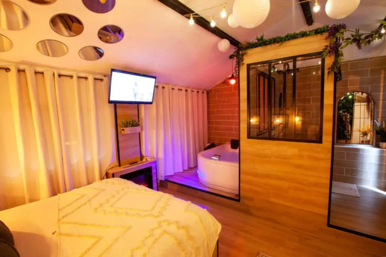 Love Room Romantique Les Petits Plaisirs - Angers