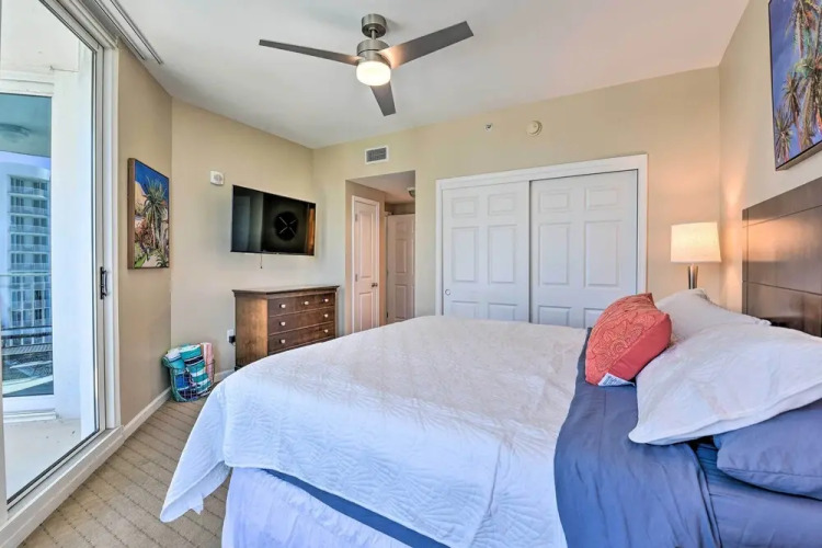 Modern Resort Condo With Balcony - Walk To Beach! - Destin, FL