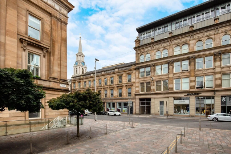 Ingram Apartments - Glasgow Queen Street Station