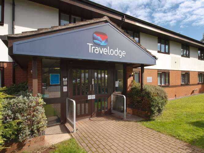 Travelodge St. Clears Carmarthen - 彭布羅克郡