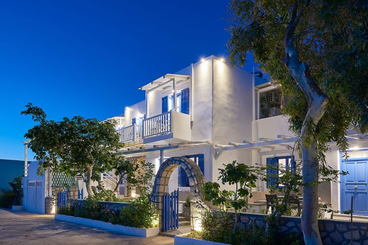 Efi Studios - Milos