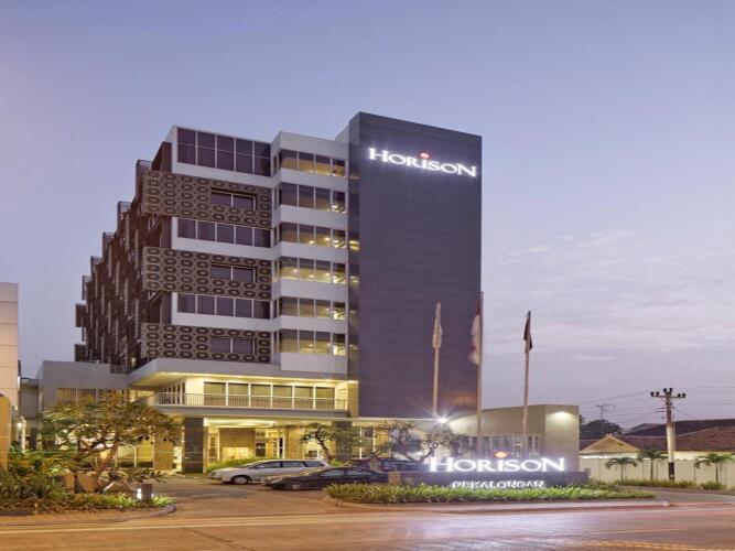 Horison Pekalongan Hotel - ペカロンガン