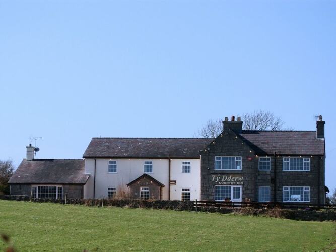 Ty Dderw Country Inn - Moelfre