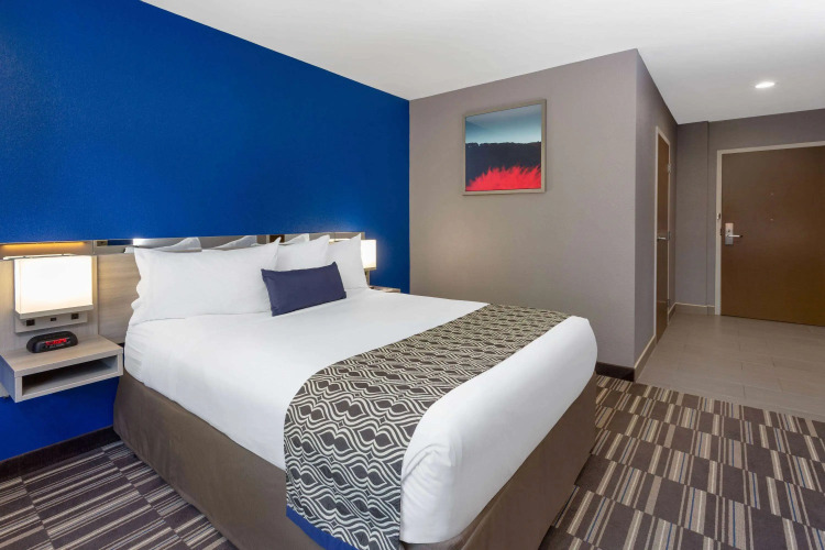 Microtel Inn & Suites By Wyndham Bethel/danbury - Brookfield, CT