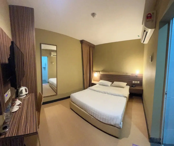 Havona Hotel -Permas Jaya -Self Check-in - Masai