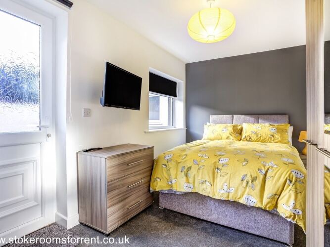 Townhouse Plus @ 166 Edleston Road Crewe - Crewe