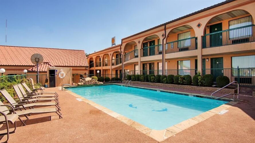 Surestay Hotel By Best Western Mt Pleasant - Mount Pleasant, TX
