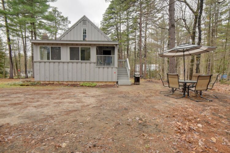 Family-friendly Center Ossipee Cabin W/ Fire Pit! - Ossipee, NH