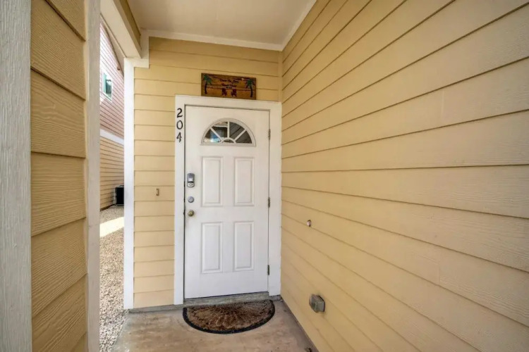 Private Yard, Cornhole, Resort Pool Oasis W/ Slide Down The Shore By Avantstay - Port Aransas, TX