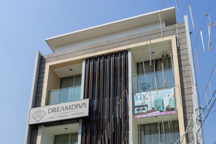 Reddoorz Near Setrasari Mall 4 - Bandung