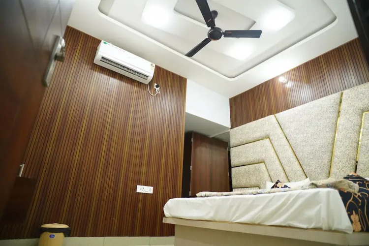 Hotel Mero Vrindavan - Vrindavan