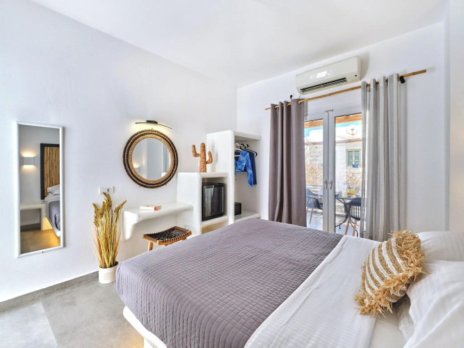 Mersina Exclusive - Paros