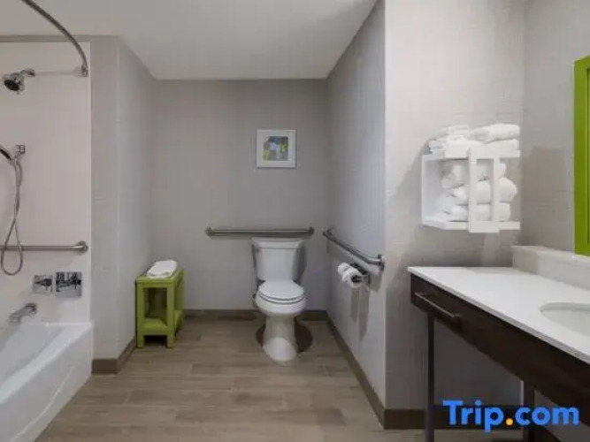 Hampton Inn By Hilton Concord - Concord, CA