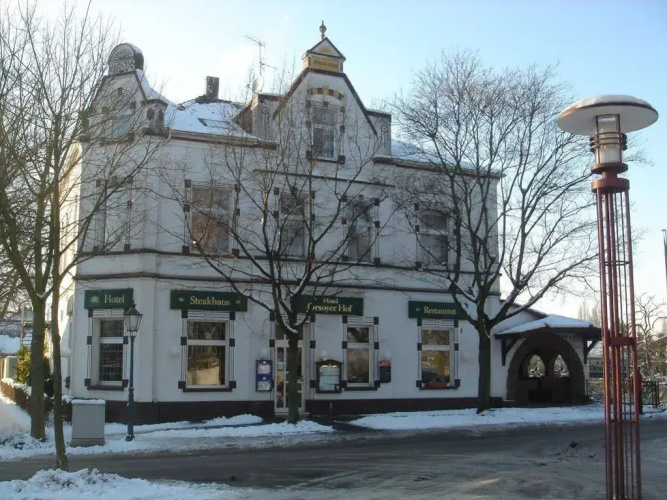 Hotel-restaurant Orsoyer Hof - Duisburg